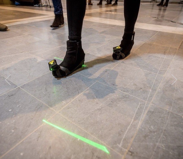 Photo | Laser Pointer Safety - Statistics, laws, and general laser ...